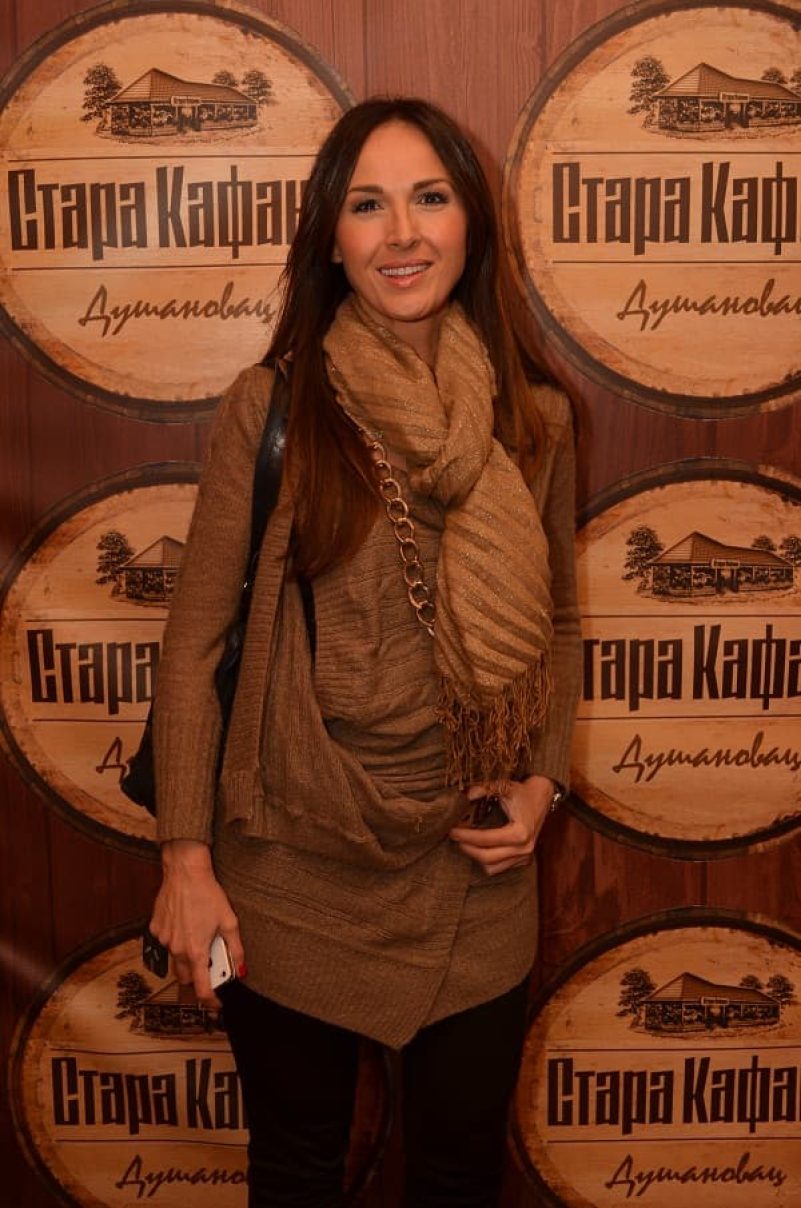 Irina Radović iz "Emotiona" prešla na "Prvu"! – Tračara